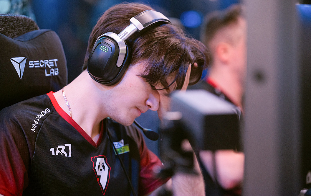 9Pandas перевели MieRo в запас. Новости Dota 2