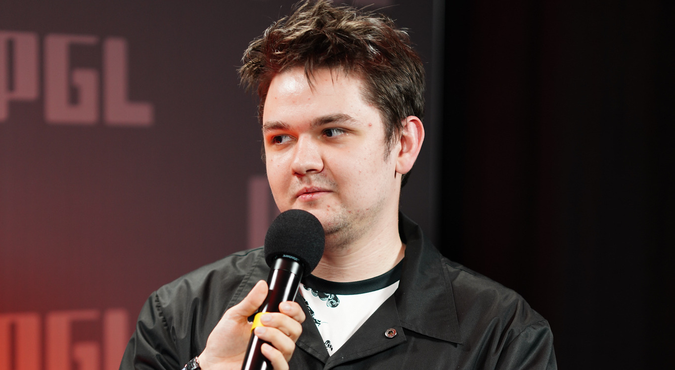 Yatoro о мете хард-керри: «Ты мог засолить 1х100 на Phantom Lancer ... Yatoro о мете хард-керри: «Ты мог засолить 1х100 на Phantom Lancer ...