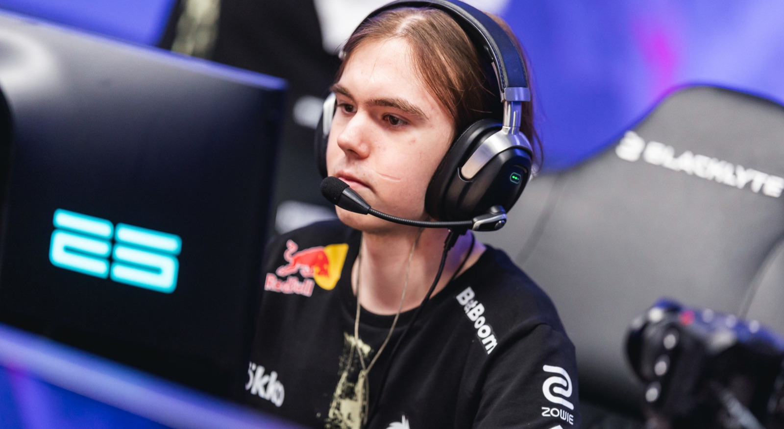 Donk explains his tears in Cologne: "As a kid, I watched NiP, Fnatic ...