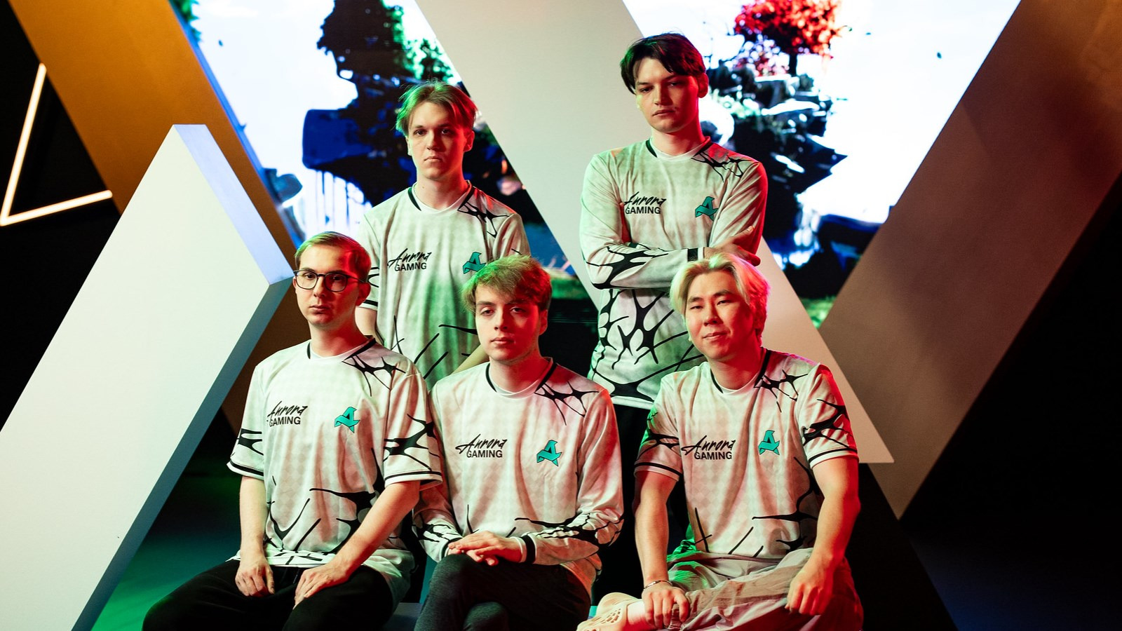 Mira про Aurora: «Я пытался перенести сюда видение из Spirit, но не ...