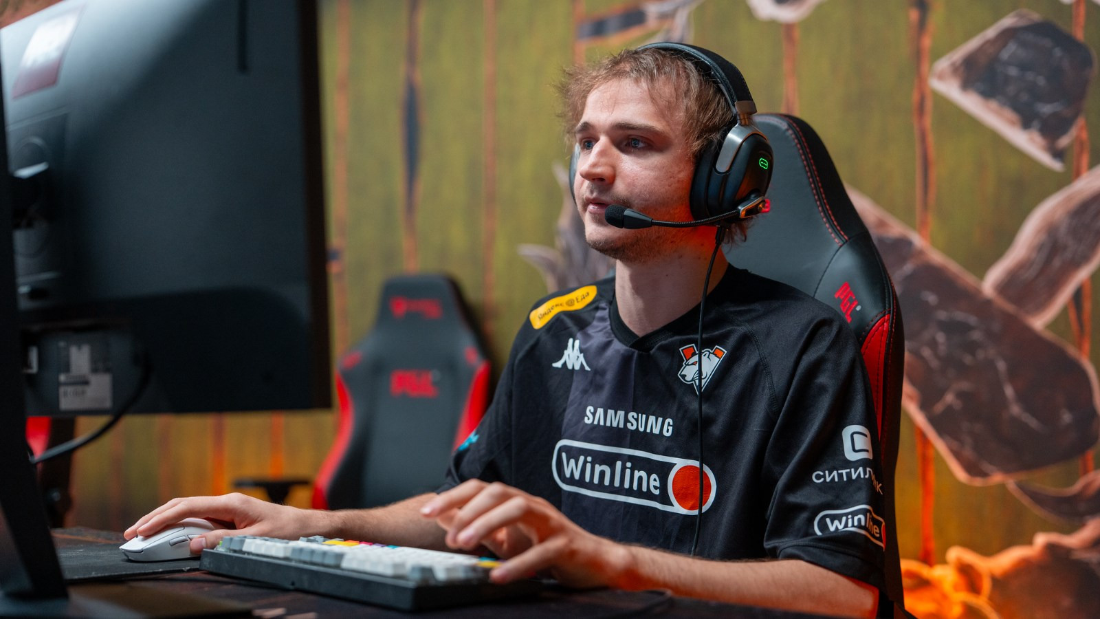 Lorenof и SabeRLight- могут войти в новый состав AVULUS. Dota 2 News